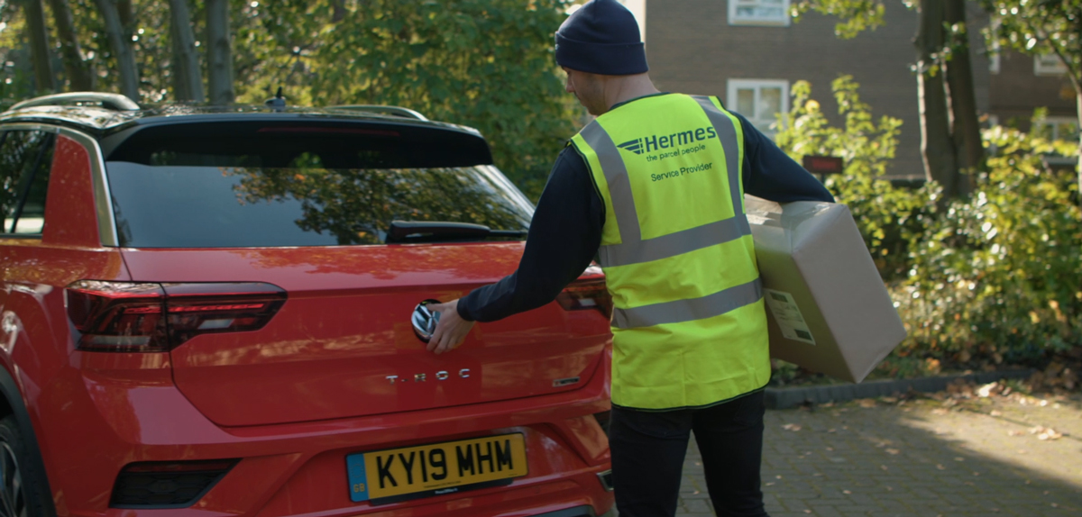 Hermes and Volkswagen to trial in-car delivery service - Parcel and ...