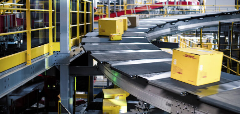 DHL opens new Milan gateway with Fives sorting equipment - Parcel and ...