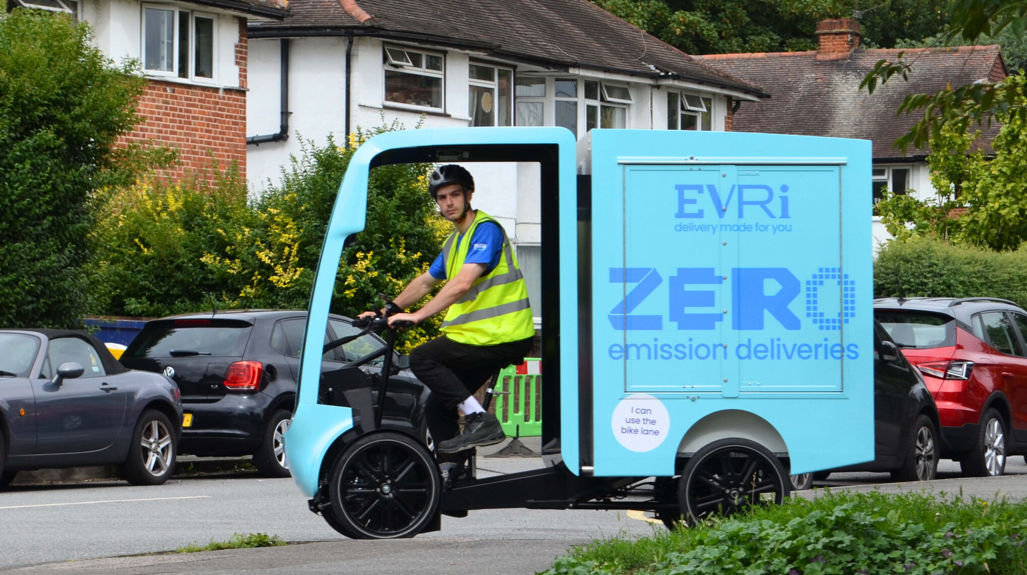 Evri rolls out e-cargo bikes in the UK - Parcel and Postal Technology ...