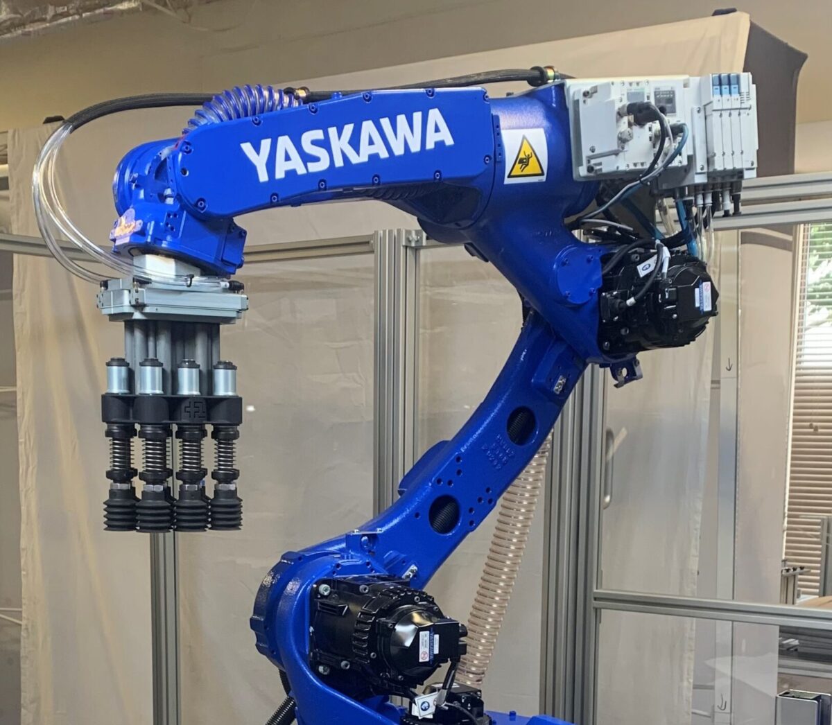 EXPO NEWS | DAY 1: Alstef Group displays its robotic induction systems ...