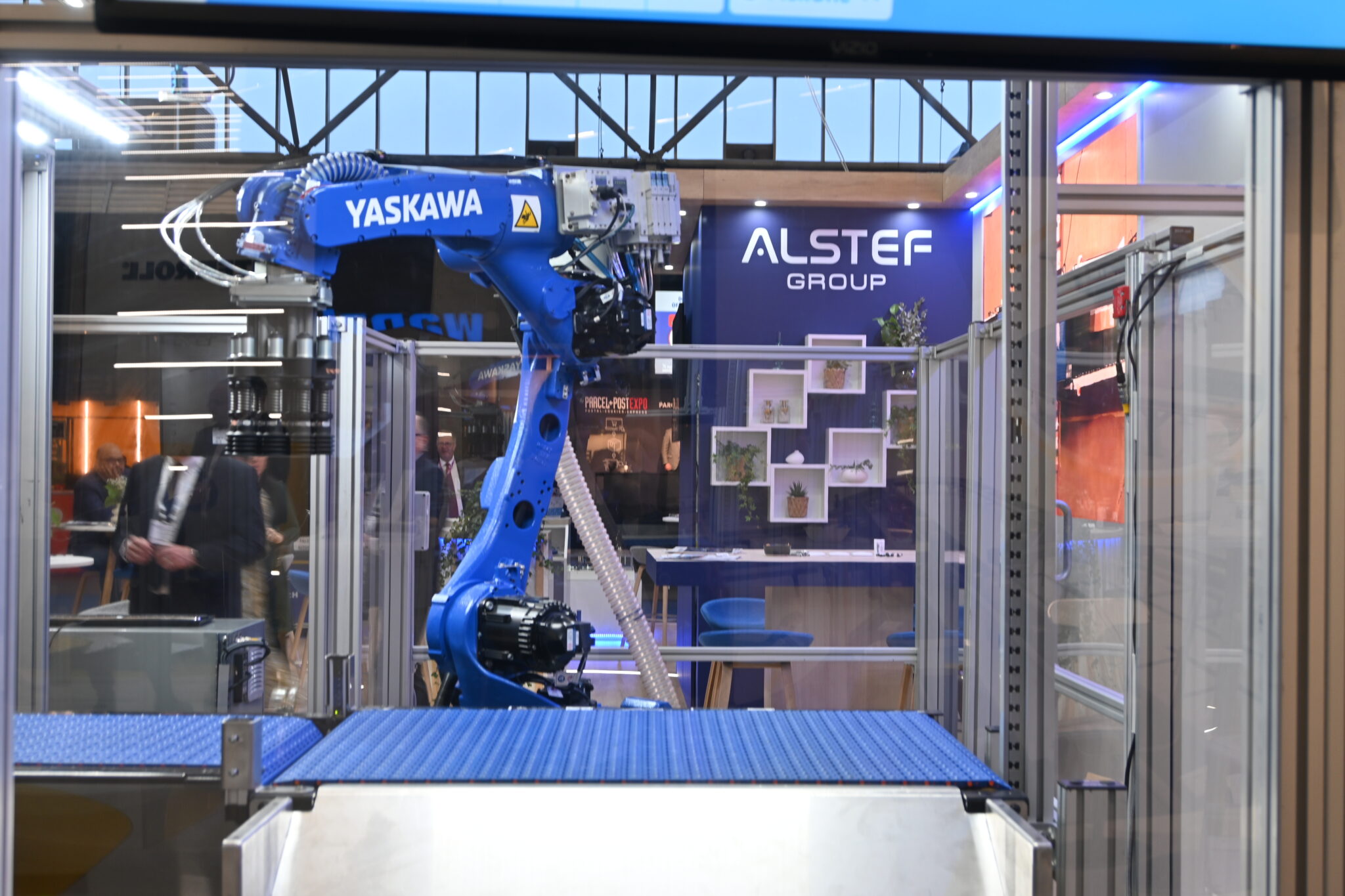 EXPO NEWS | DAY 1: Alstef Group displays its robotic induction systems ...