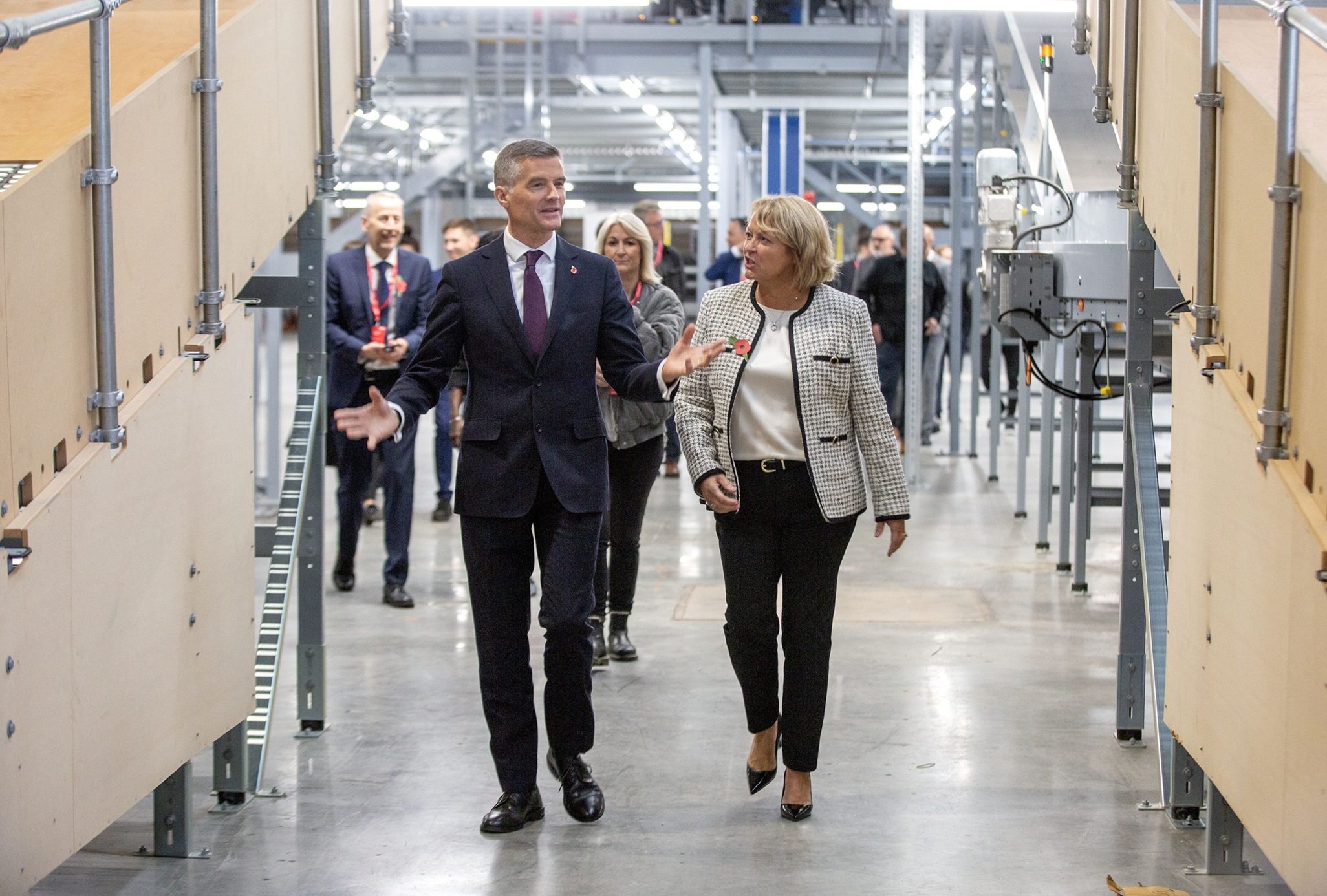 DPD UK opens Docklands eco-sortation center - Parcel and Postal ...