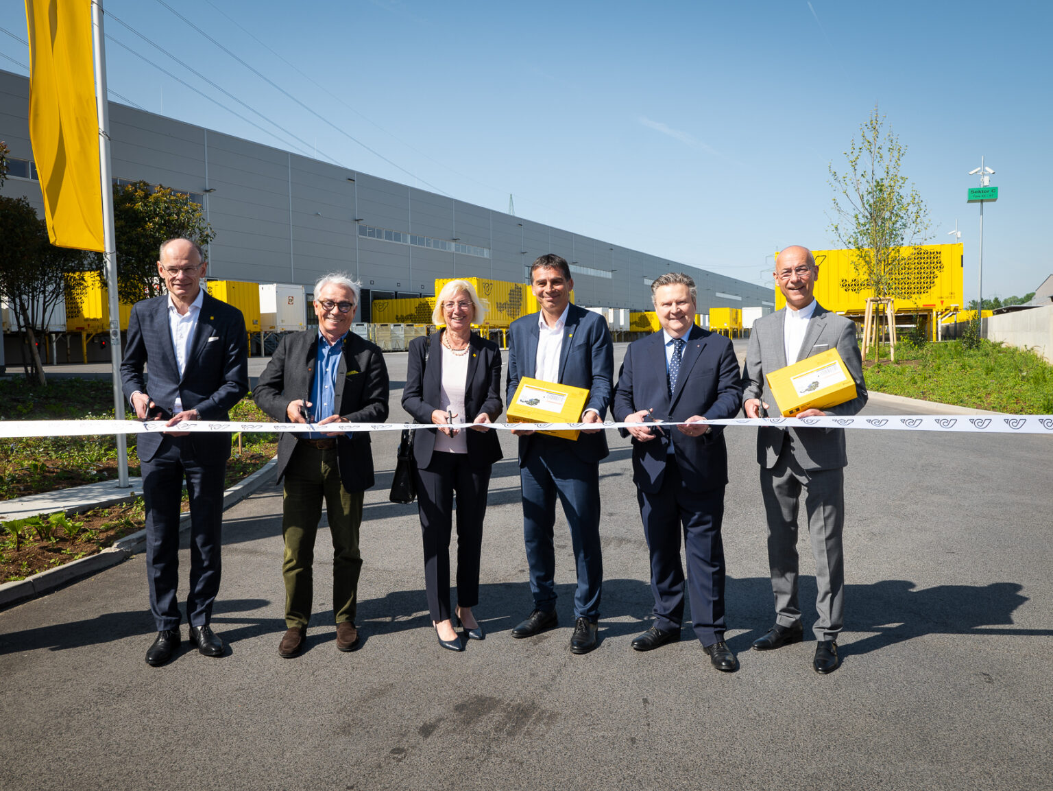 Austrian Post opens €70m logistics center in Vienna-Inzersdorf | Parcel ...