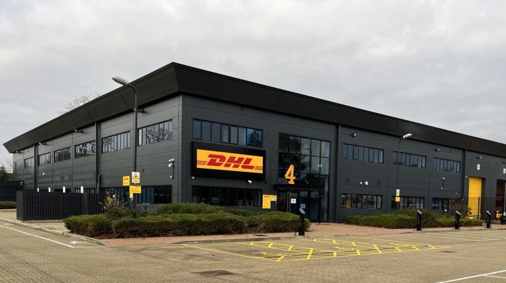 DHL eCommerce opens first operationally carbon-neutral site in UK ...