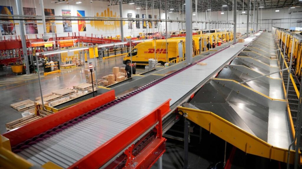 DHL Express opens fully automated service center in Chicago | Parcel ...