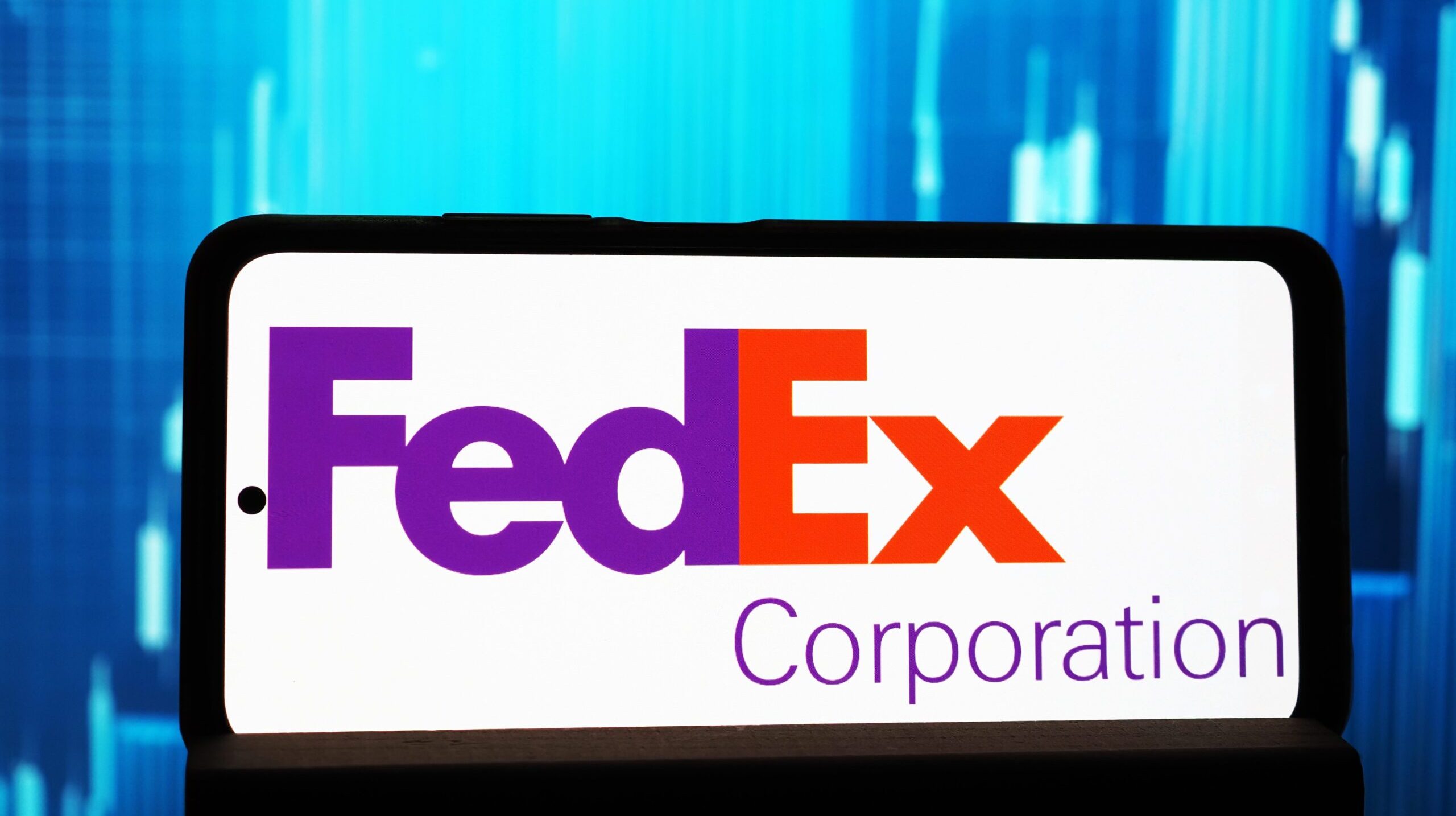 FedEx joins Hedera Council to advance digital infrastructure for global ...
