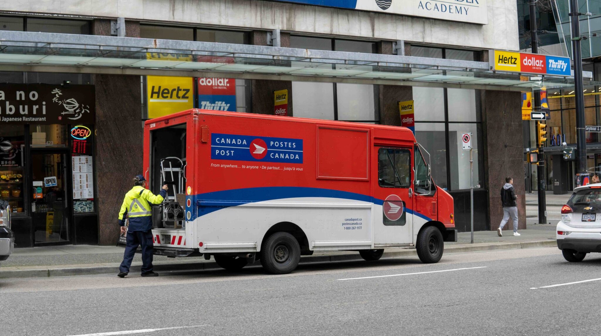 Canada Post to convert 485,000 more addresses to community mailboxes in ...
